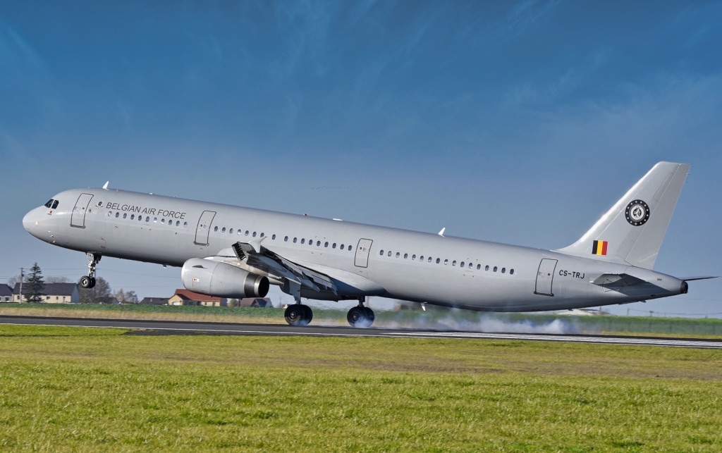 Airbus A321 Spotting Guide, Tips for Airplane Spotters, Photographs ...